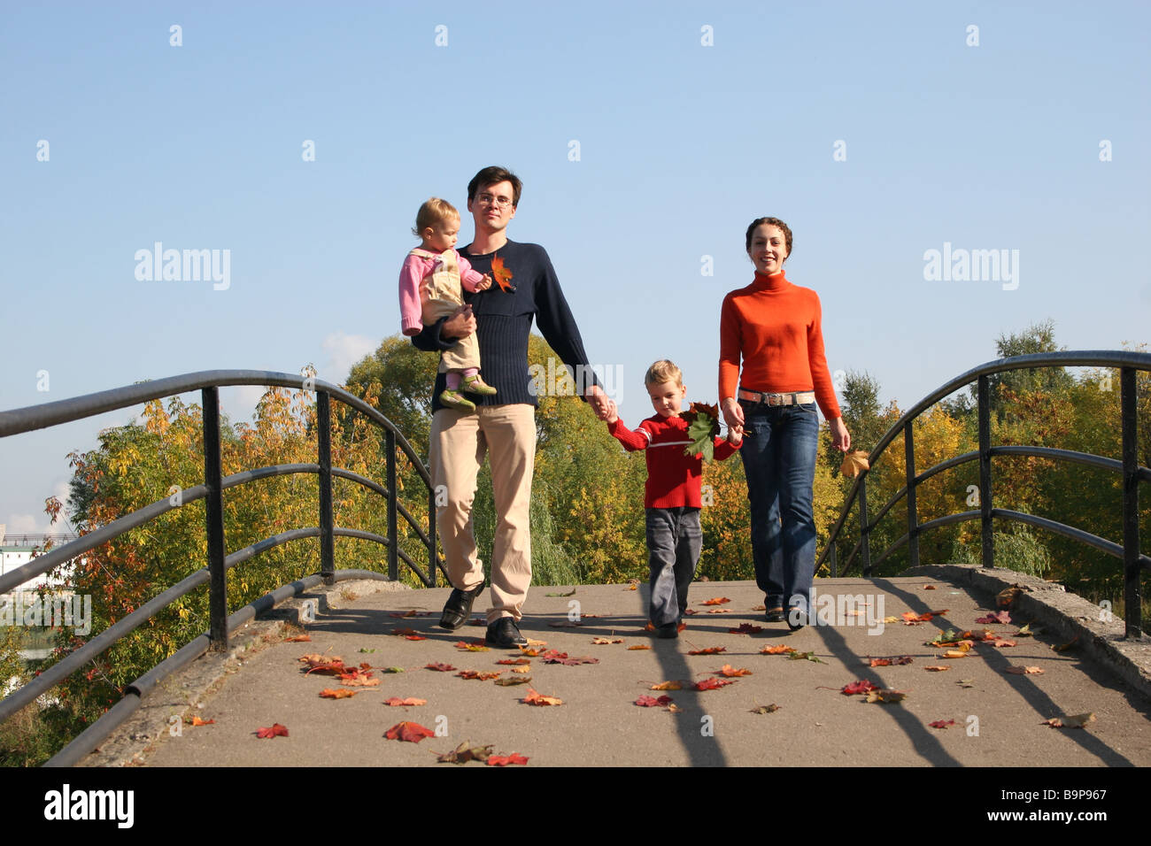 Four girls on the bridge hi-res stock photography and images - Alamy