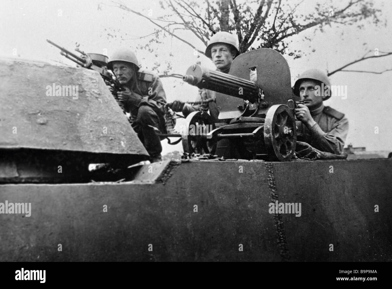 Machine gunners of an armored train of the 31st special Gorky division ...