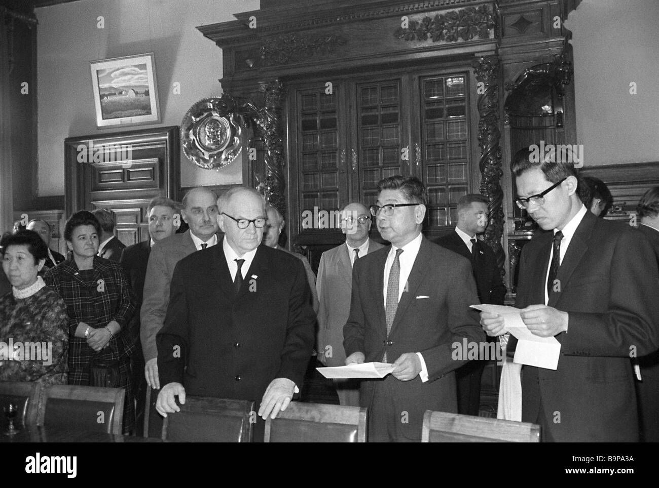 Mr Arita Japan s Charge D Affairs in the Soviet Union center addreses ...