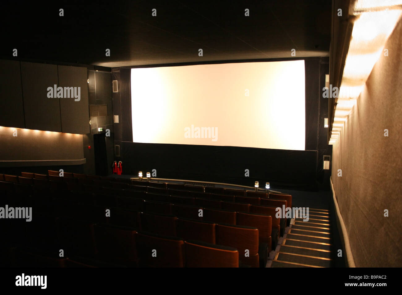 Premiere interior hi-res stock photography and images - Alamy