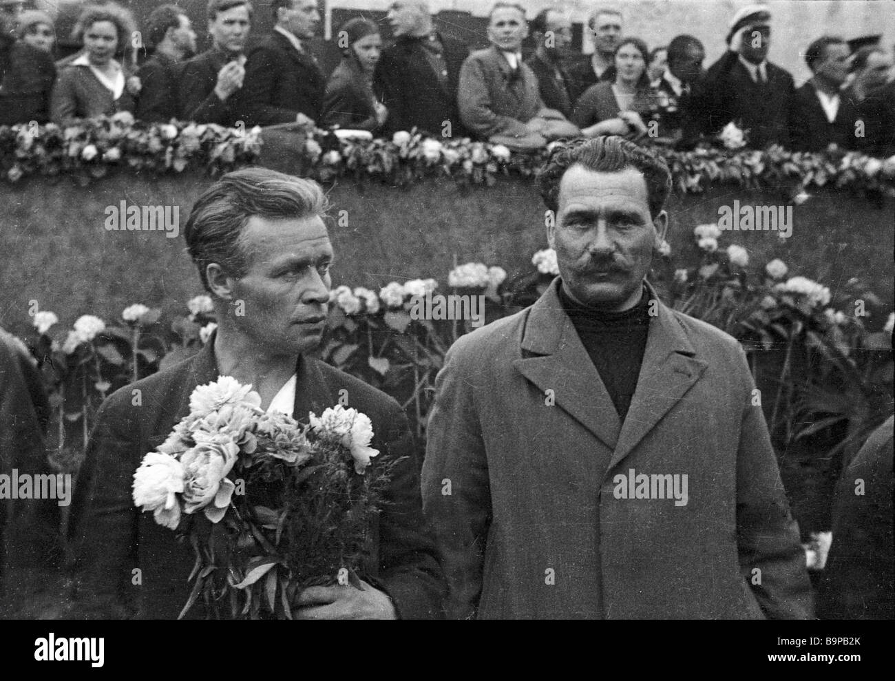 The greeting of the crewmen of the Chelyuskin steamship who tried to ...