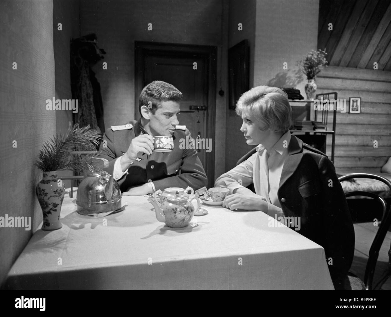 Mikhail Volkov as Krylov Kramer left and Lyudmila Maksakova as Sophie ...