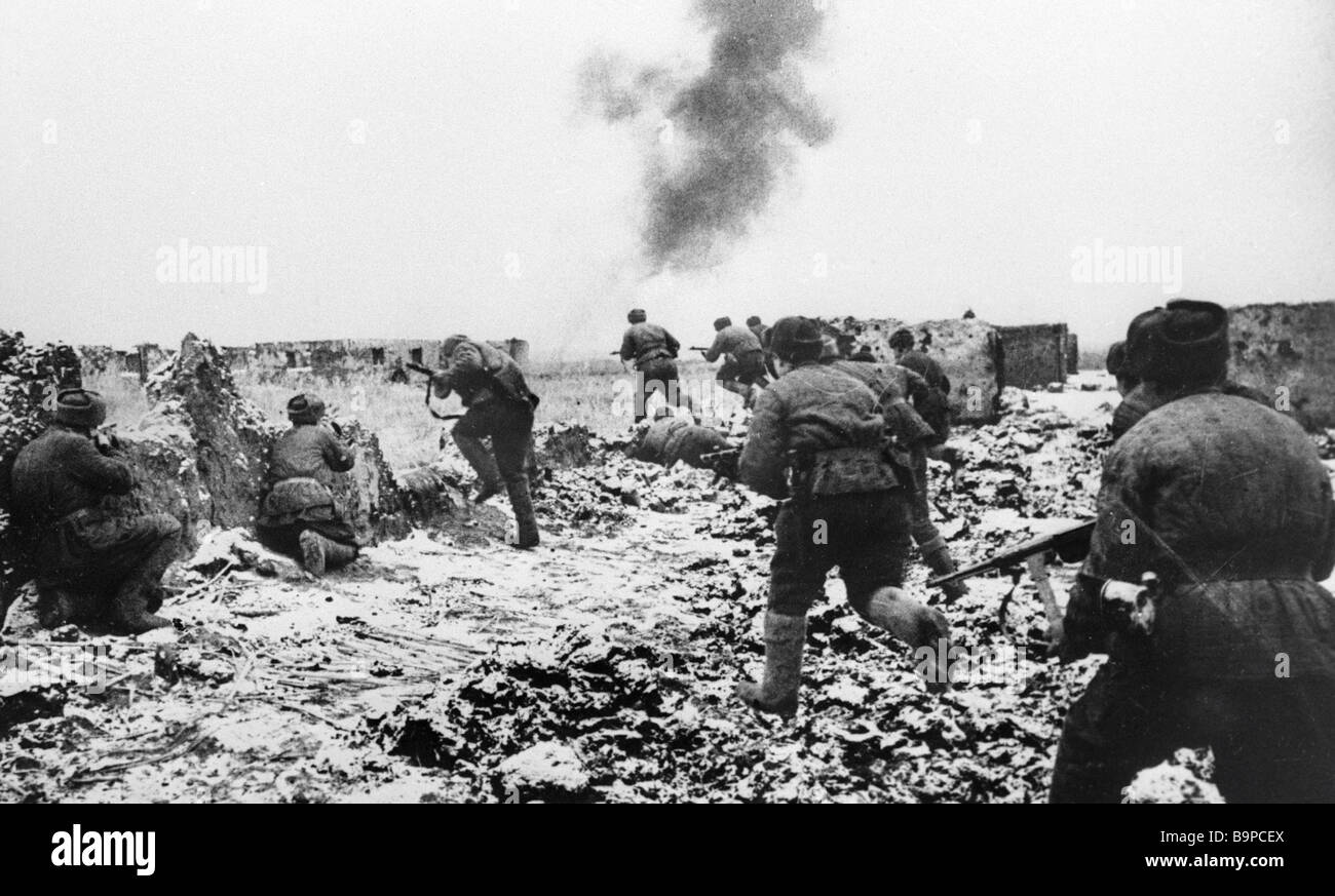 Soviet forces in attack near Stalingrad Stock Photo - Alamy