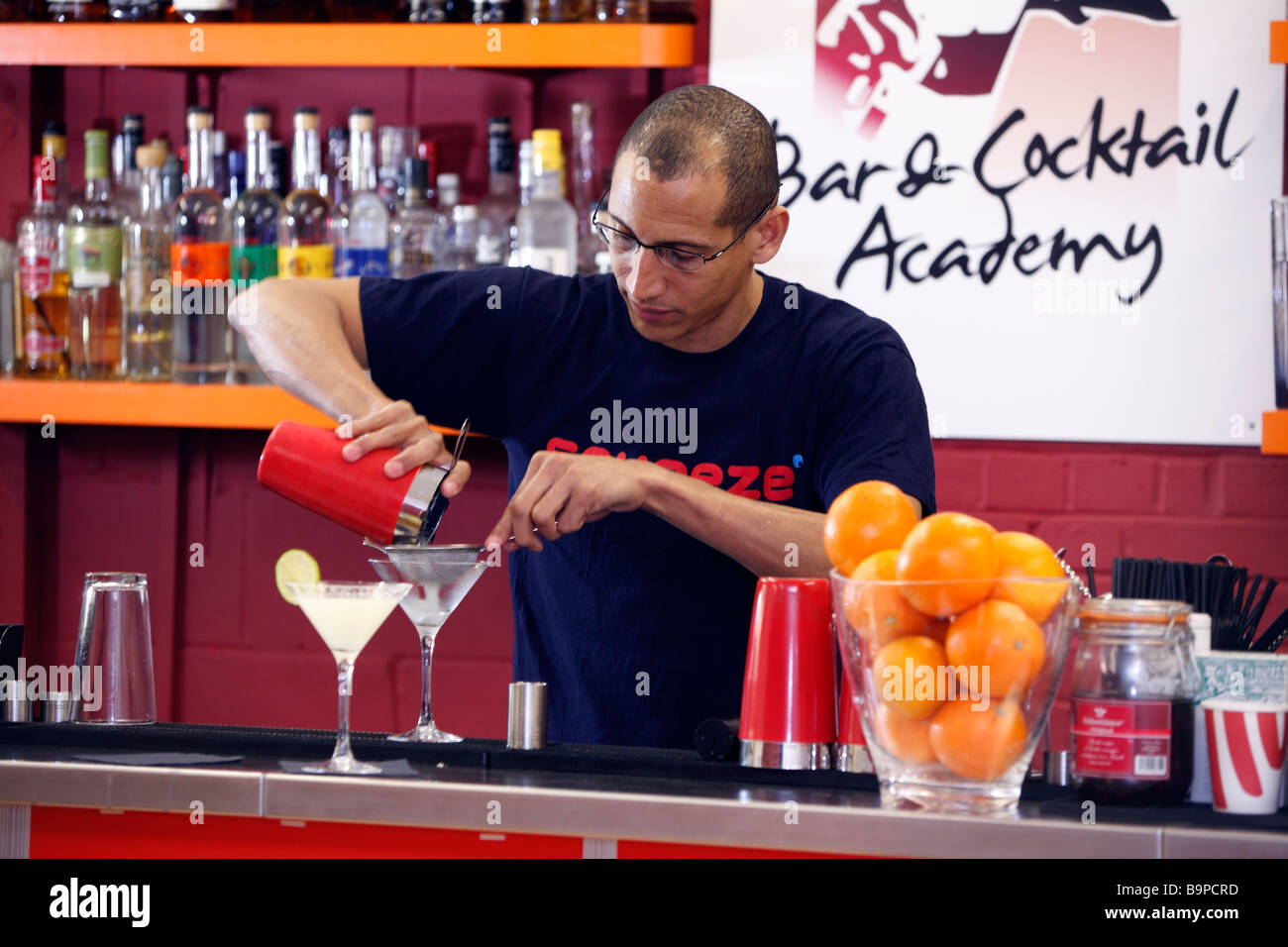 united kingdom london squeeze bar and cocktail academy Stock Photo - Alamy