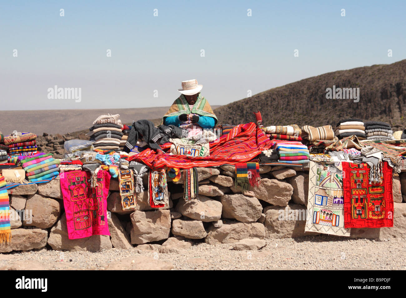 Souvenir hawkers hi-res stock photography and images - Alamy