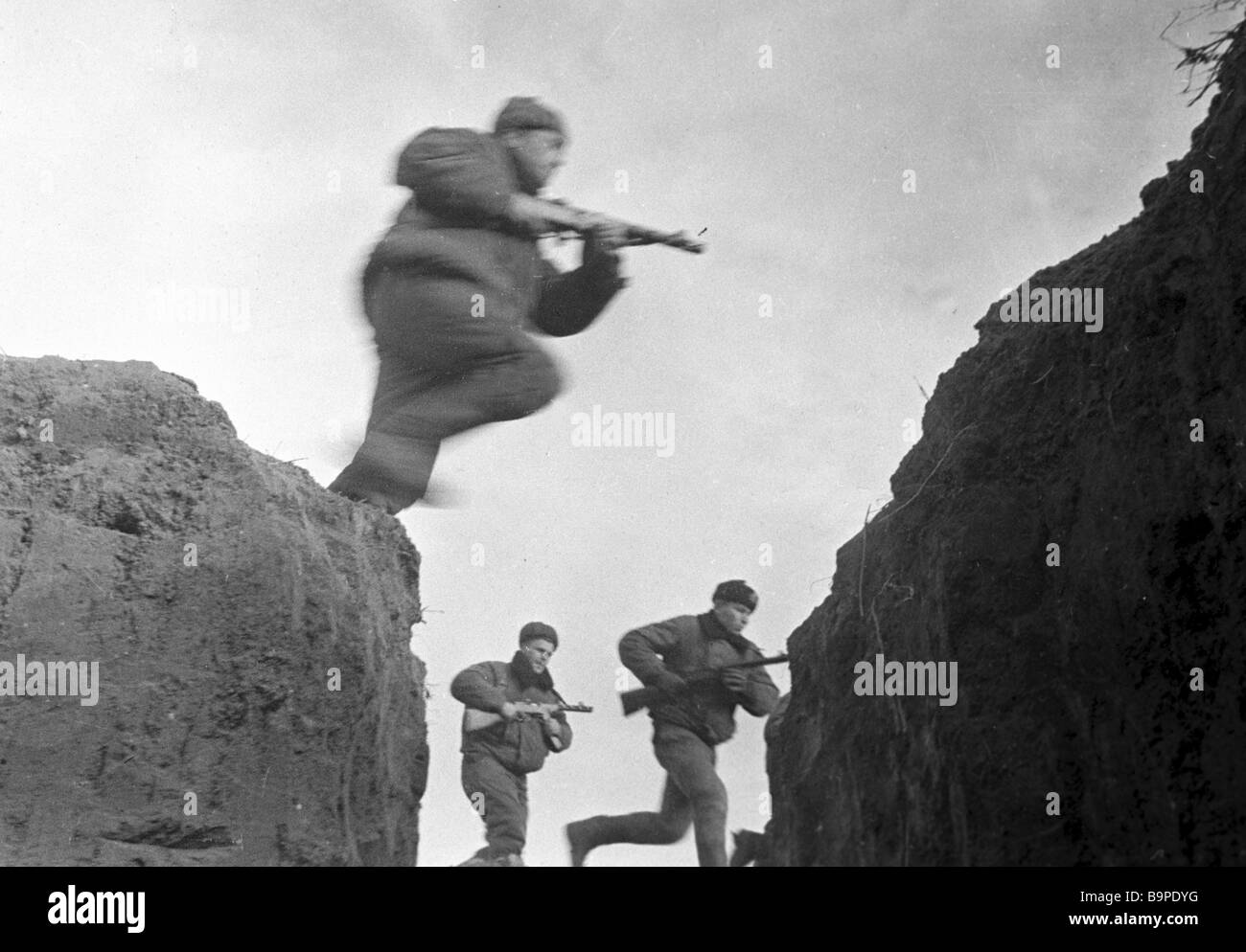 Soldiers with submachine guns rushing into attack The Black Sea Fleet ...