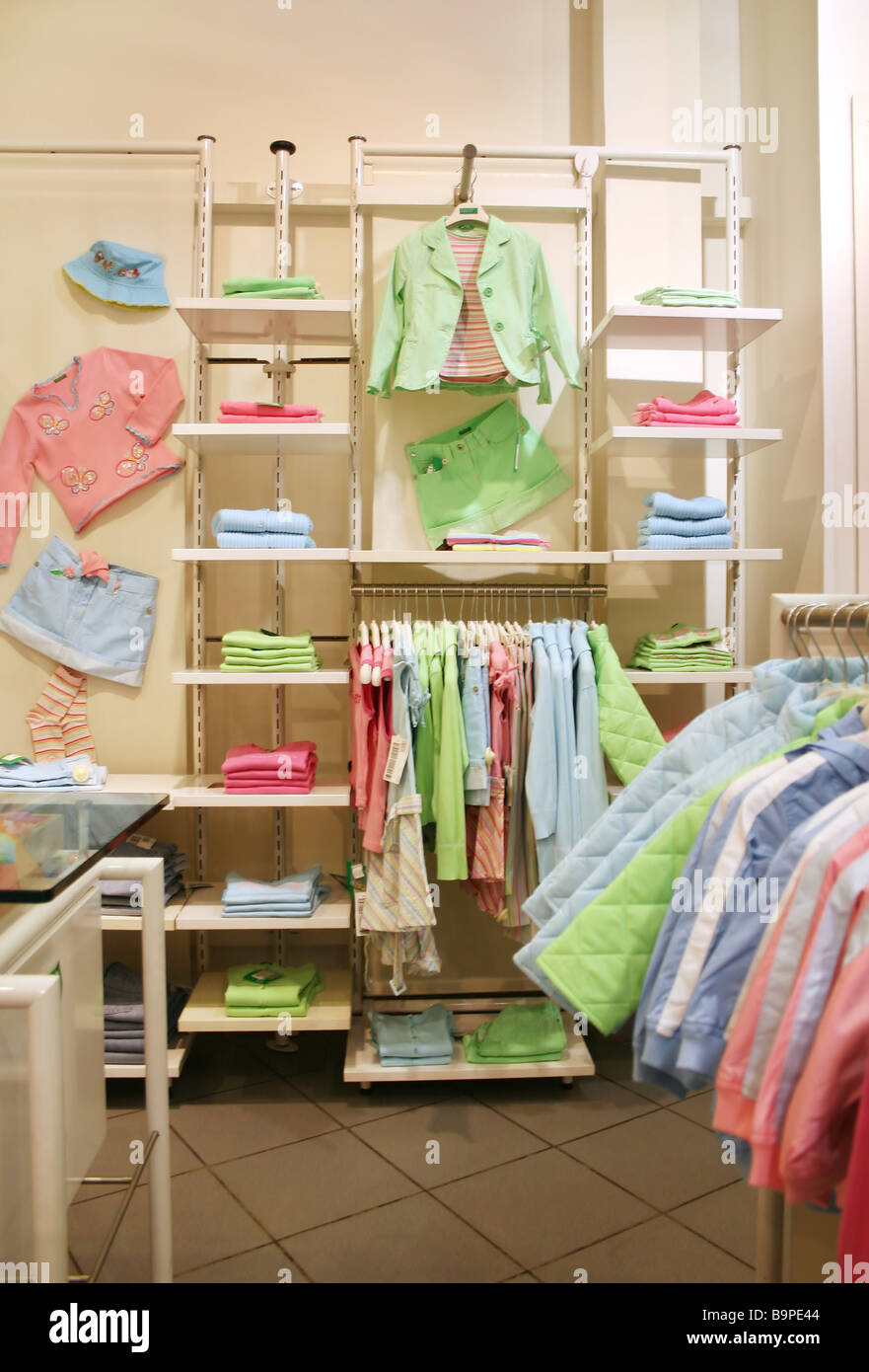 clothes child shop Stock Photo - Alamy