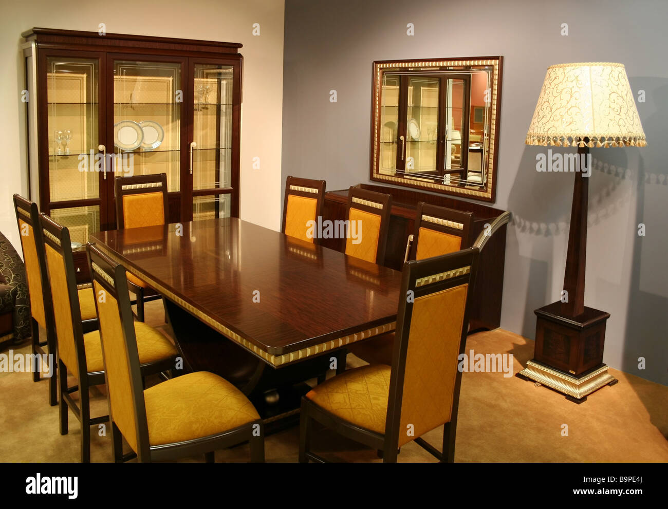Mirror drawing room hi-res stock photography and images - Alamy