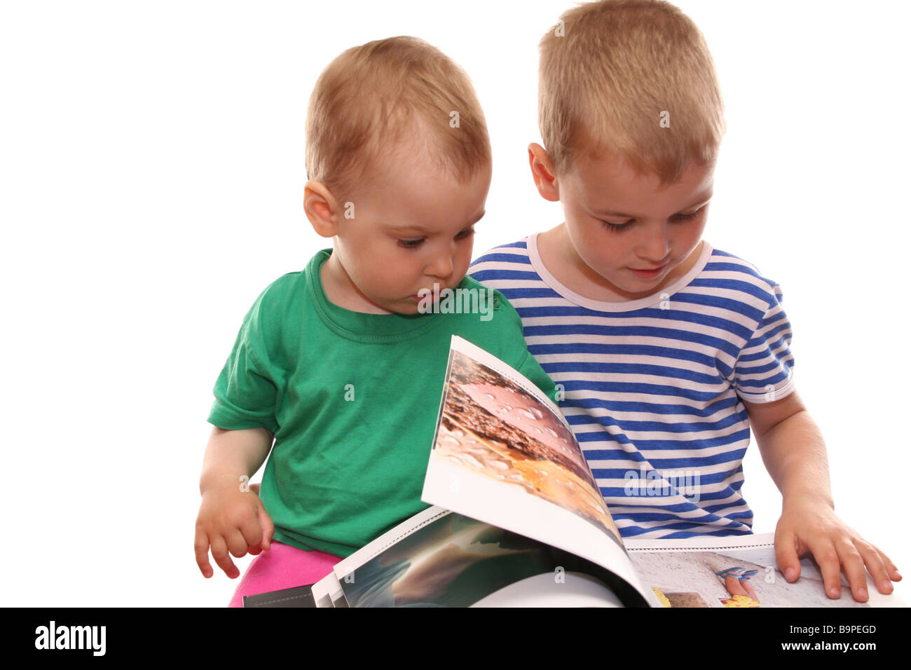 children and book Stock Photo - Alamy