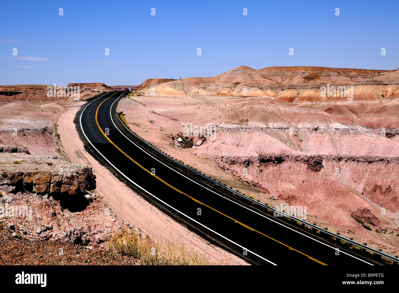 Empty road through monument valley hi-res stock photography and images ...