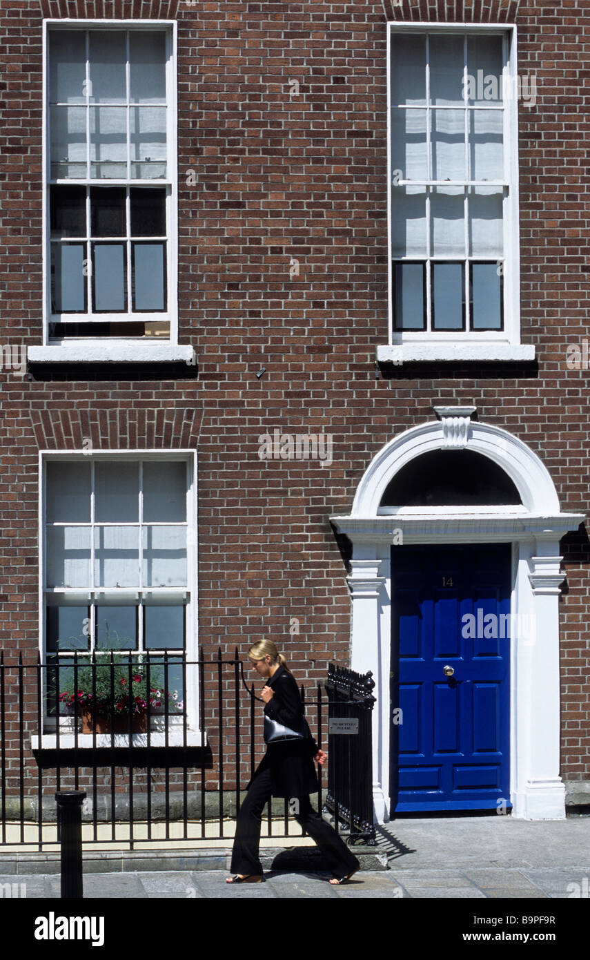 Structure architecture merrion street hi-res stock photography and ...