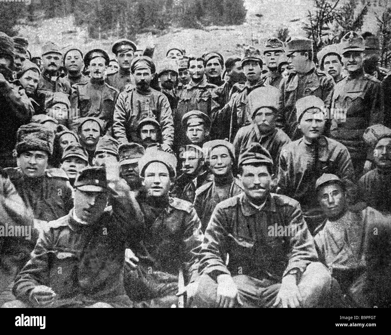 Fraternization between Russian and enemy soldiers during the WWI Stock ...