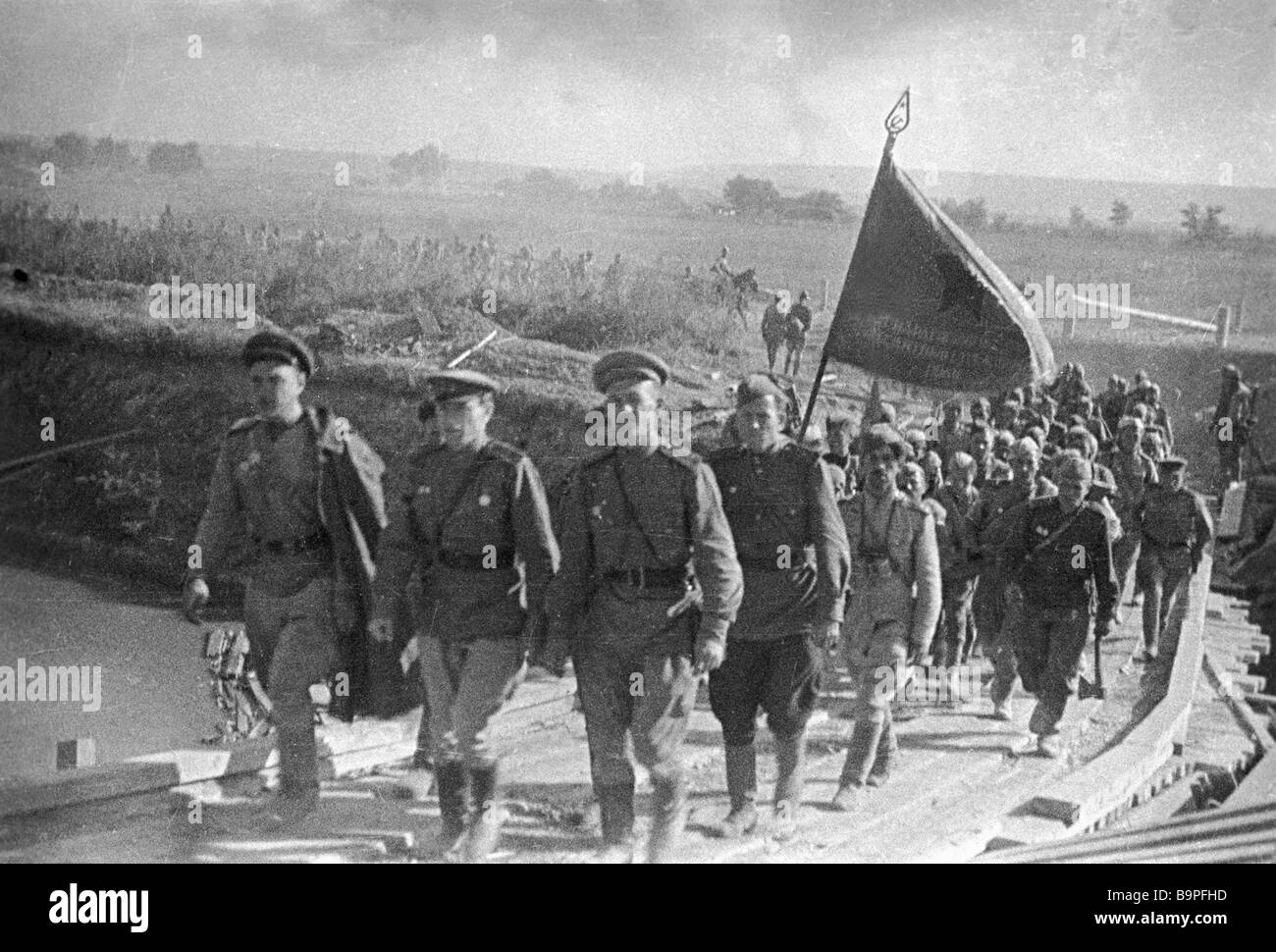 A Soviet Army unit going to the battle position Stock Photo - Alamy