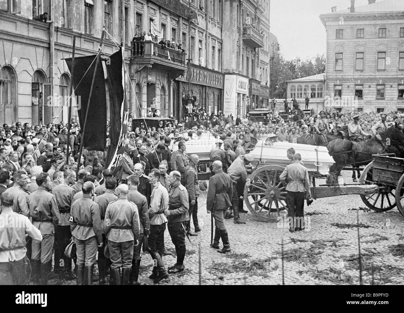 Funeral of soldiers killed in June offensive Stock Photo - Alamy