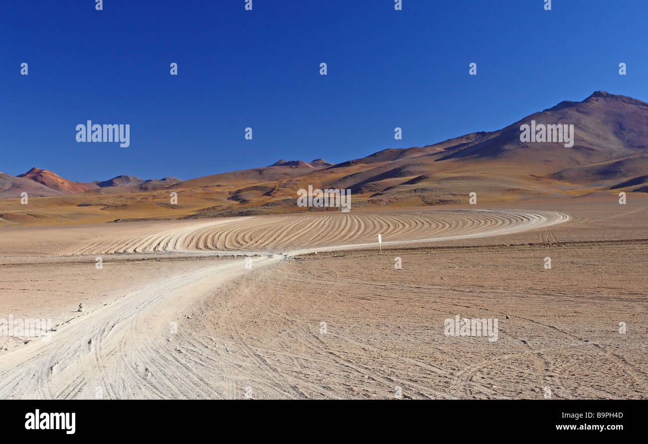Sand desert landscape bolivia hi-res stock photography and images - Alamy