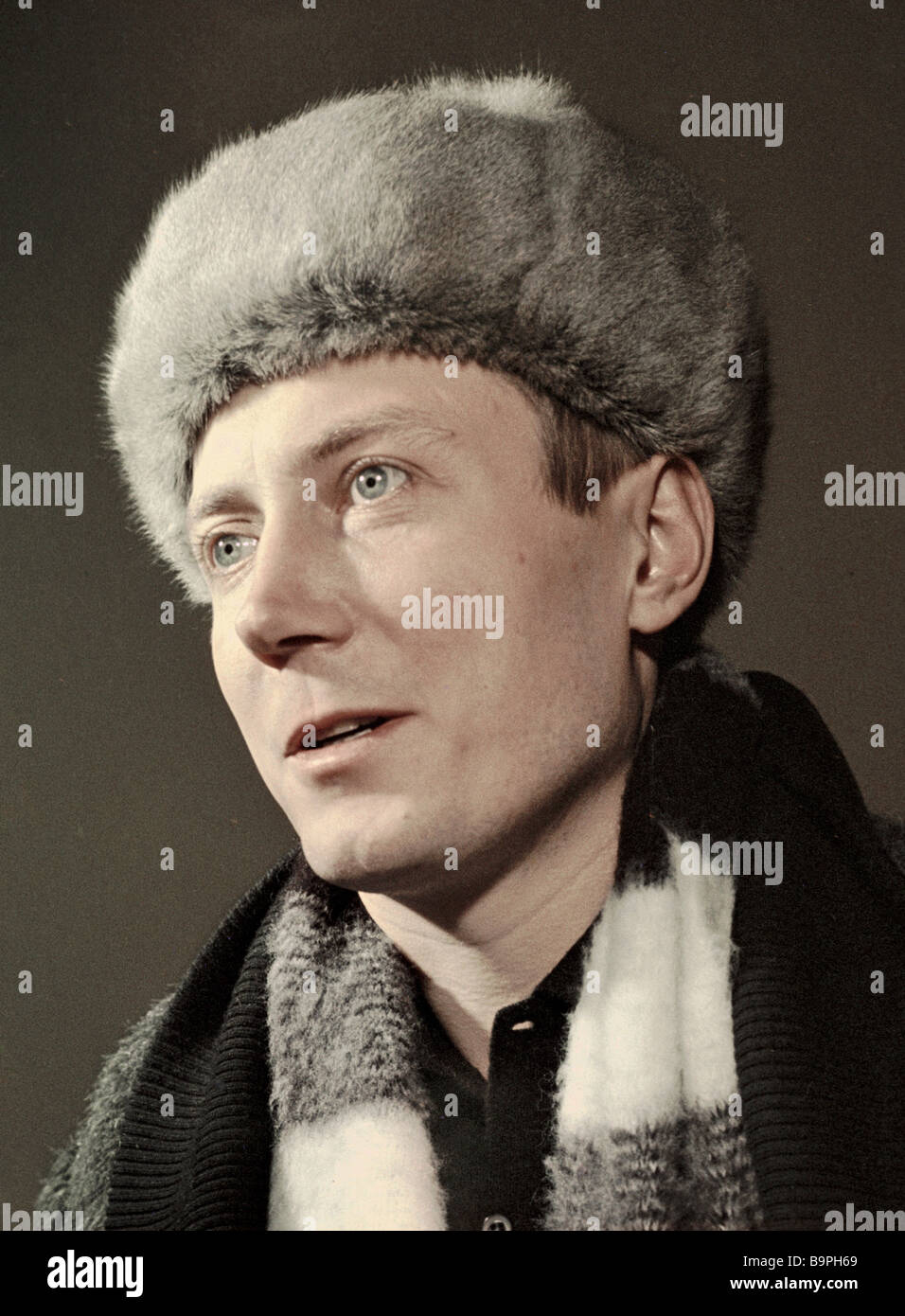 Poet Yevgeny Yevtushenko Stock Photo - Alamy