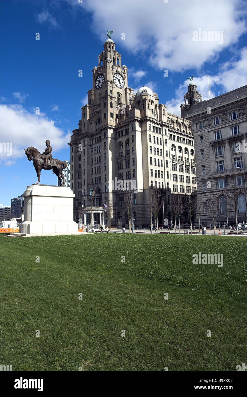 Statue of edward vii liverpool hi-res stock photography and images - Alamy