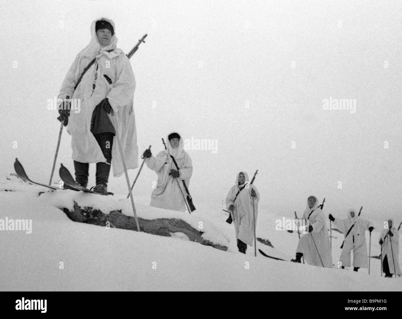 Soviet scouts ski in Petsamo area Stock Photo - Alamy
