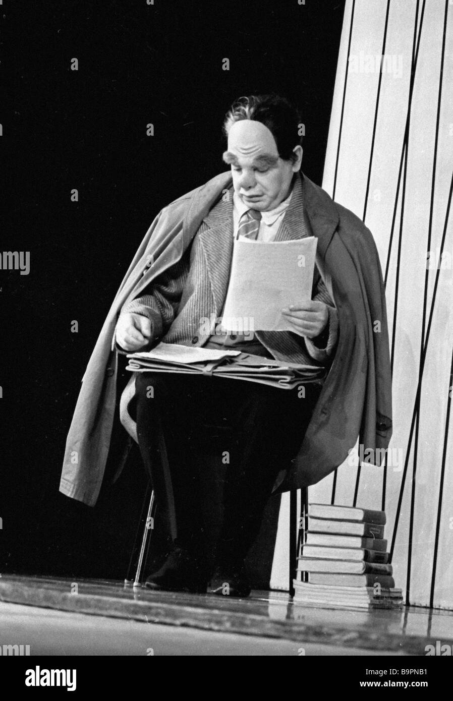 Arkady Raikin as Man in Coat Stock Photo - Alamy