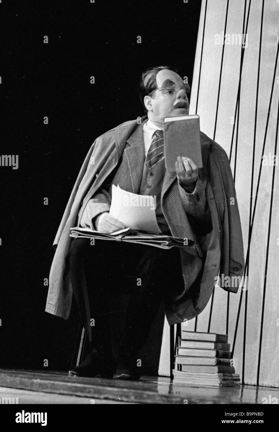 Arkady Raikin as Man in Coat Stock Photo - Alamy