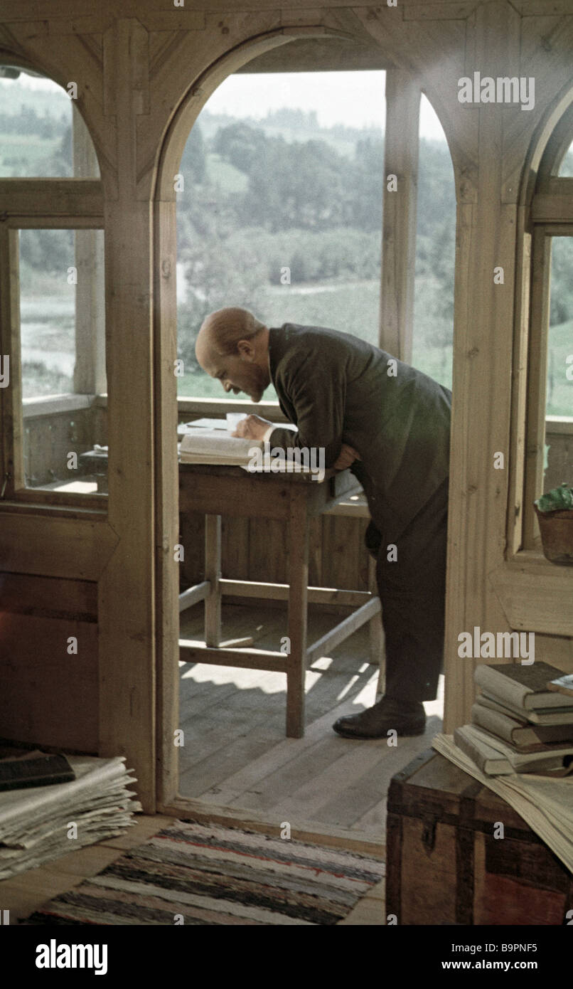 Actor Maxim Shtraukh as Lenin acting in Sergei Yutkevich s film Lenin ...