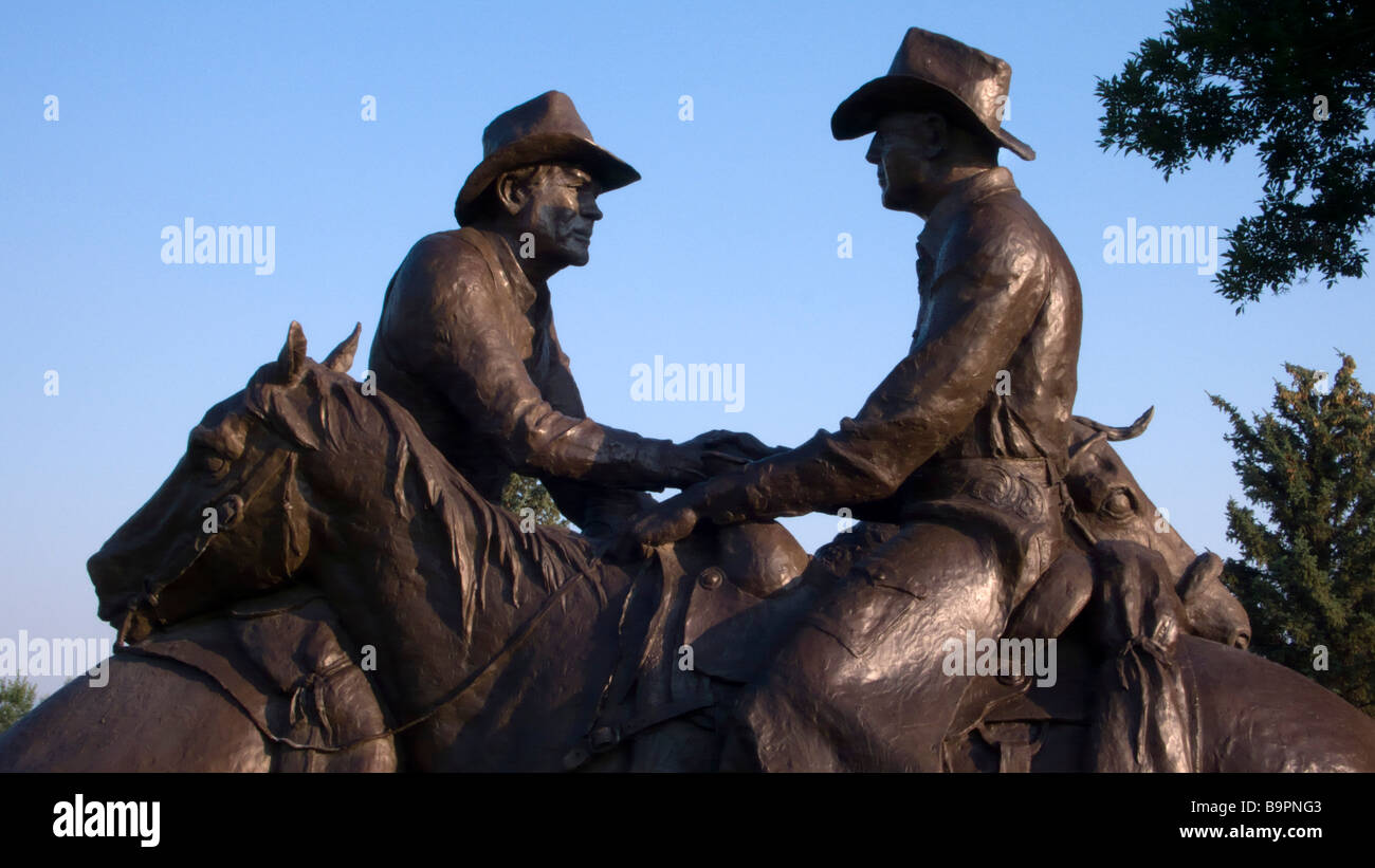 Buffalo bill center west statue hi-res stock photography and images - Alamy