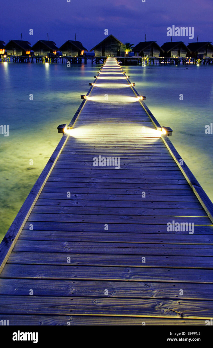 Maldives ari atoll white sands hi-res stock photography and images - Alamy