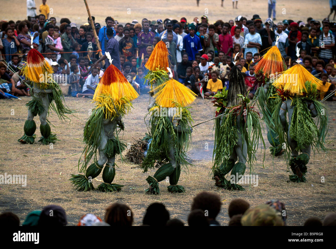 Papua new guinea mask festival rabaul High Resolution Stock Photography ...