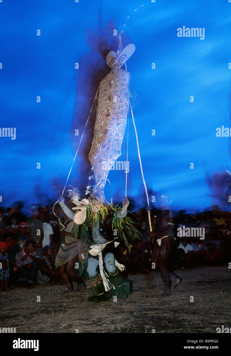 Papua new guinea mask festival rabaul High Resolution Stock Photography ...