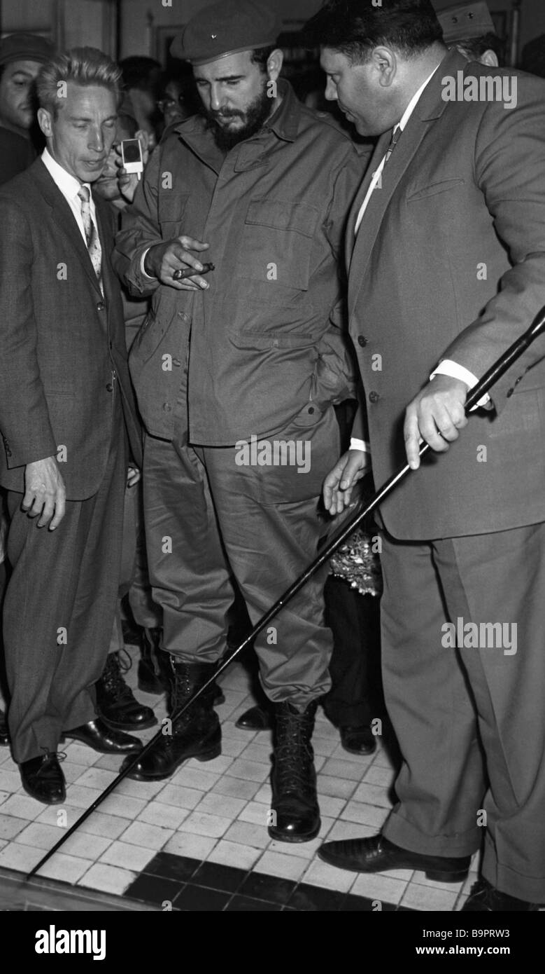 Cuban President Fidel Castro center visits Volga hydropower plant named ...