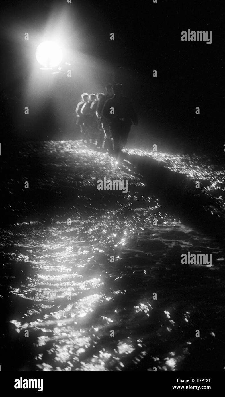 Border guards on a night patrol Stock Photo - Alamy