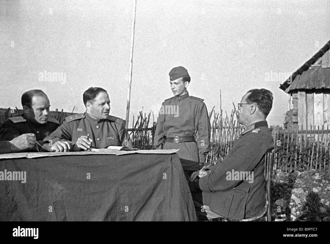 Commander of the 50th army Lieutenant General I Boldin interrogating ...