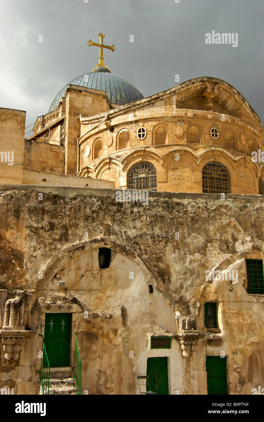 Church of the Holy Sepulchre Resurrection in old Jerusalem Stock Photo ...