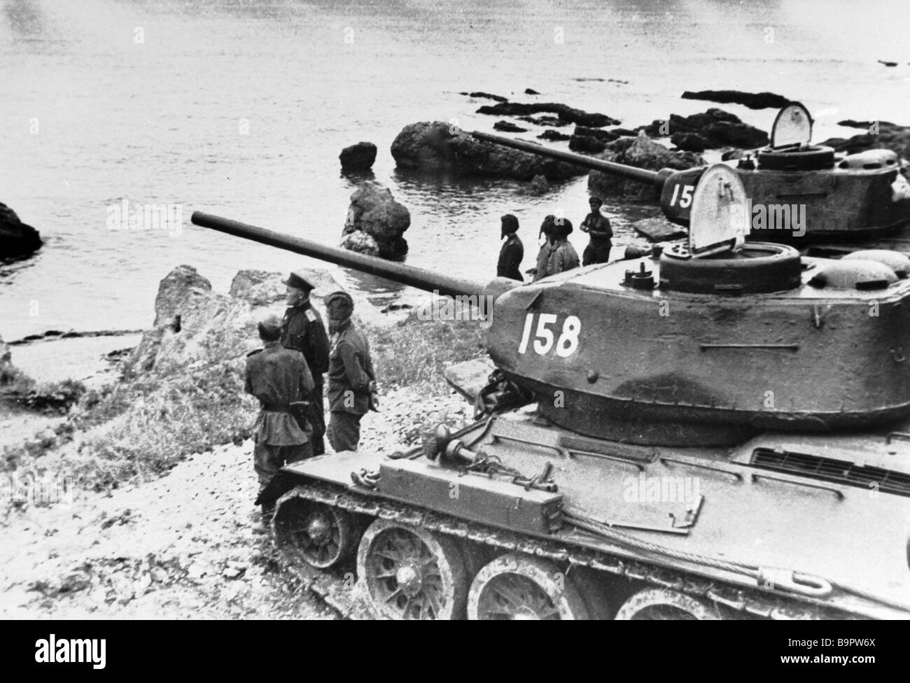Soviet tanks on the Pacific coast of China Stock Photo - Alamy