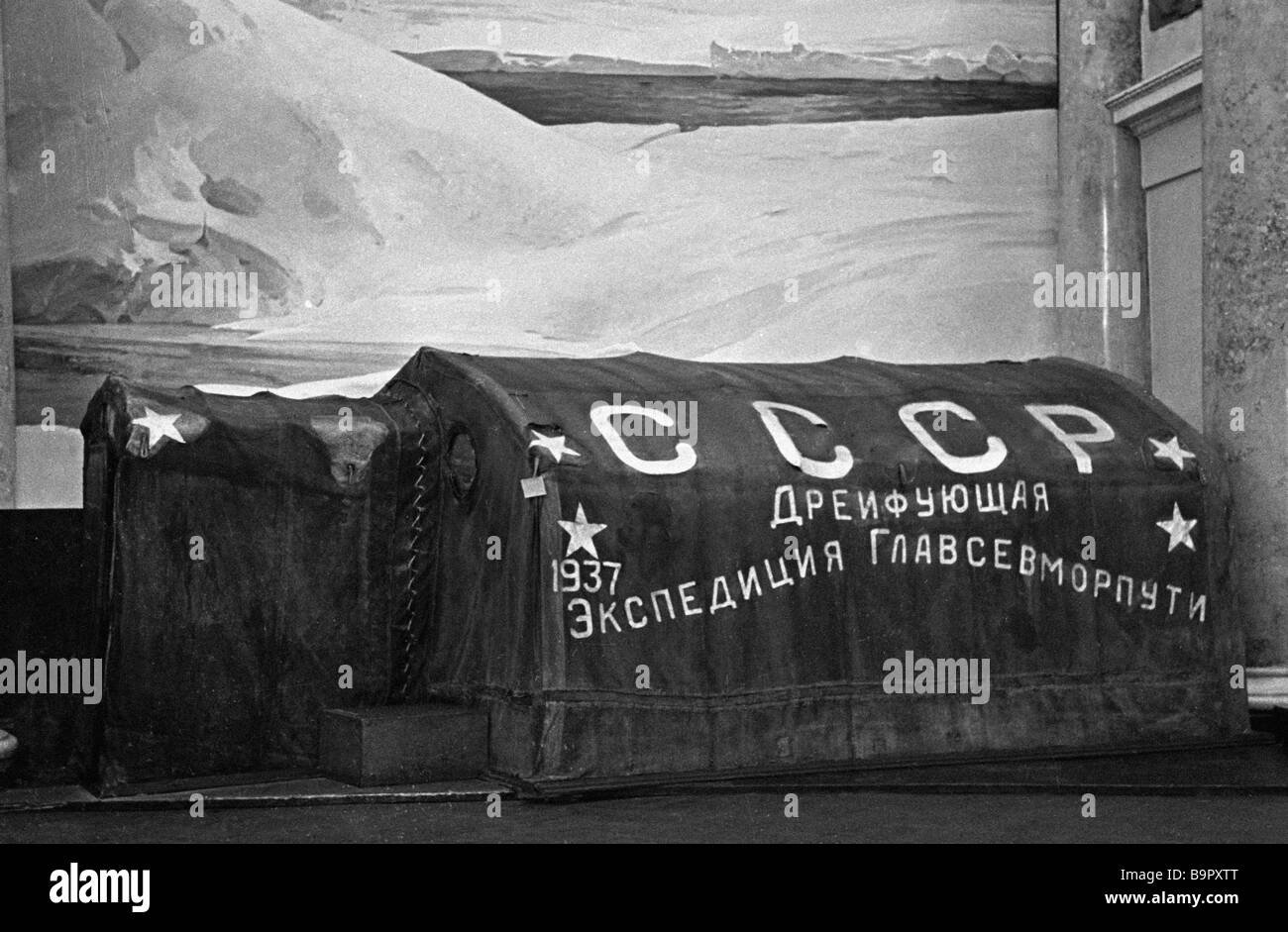 A tent that belonged to the first Soviet explorers of the North Pole ...