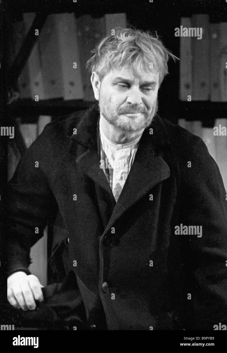 Actor Nikolai Gritsenko as Fyodor Protasov in Leo Tolstoy s Zhivoy Trup ...