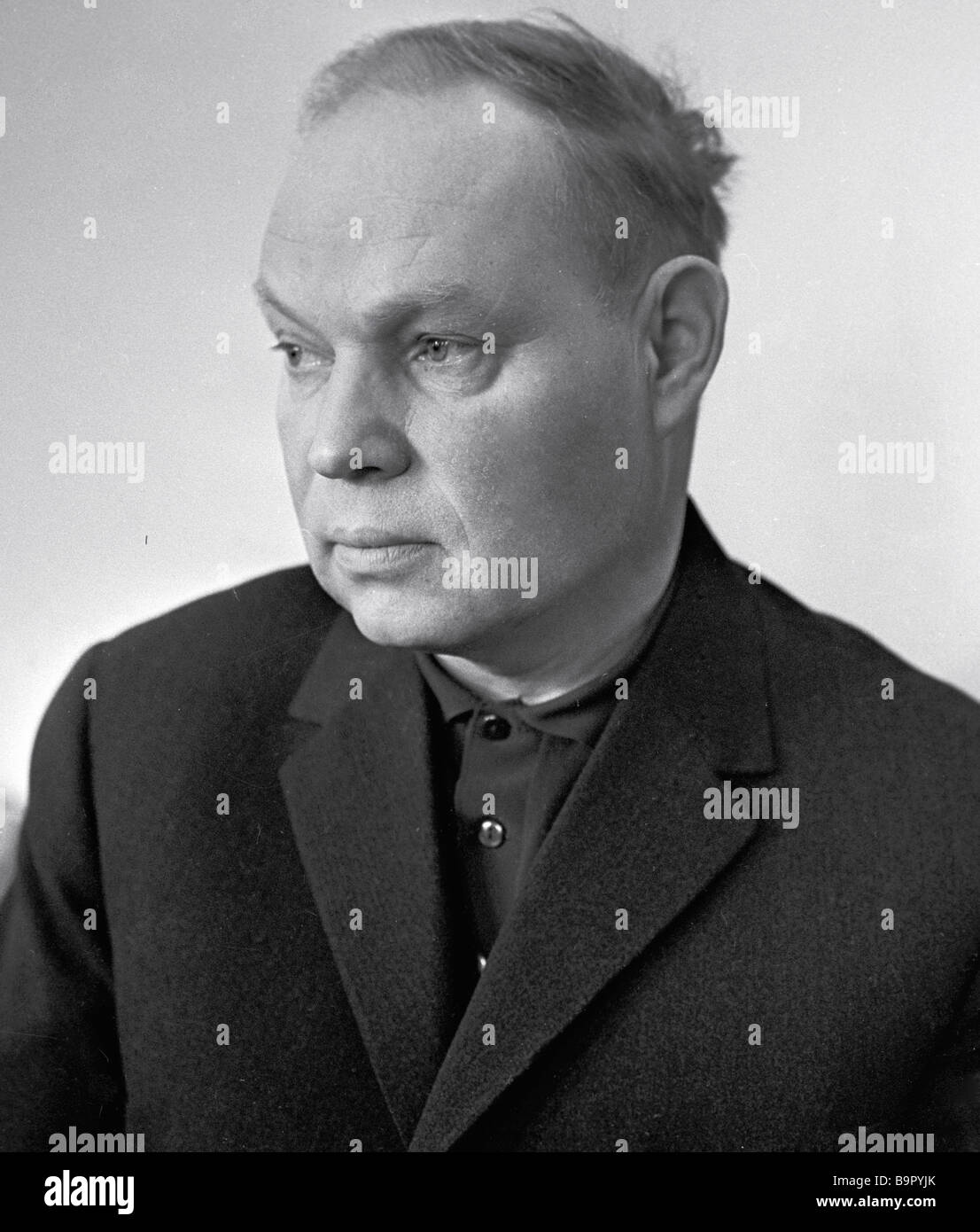 Ukrainian writer Mikhail Stelmakh Stock Photo - Alamy