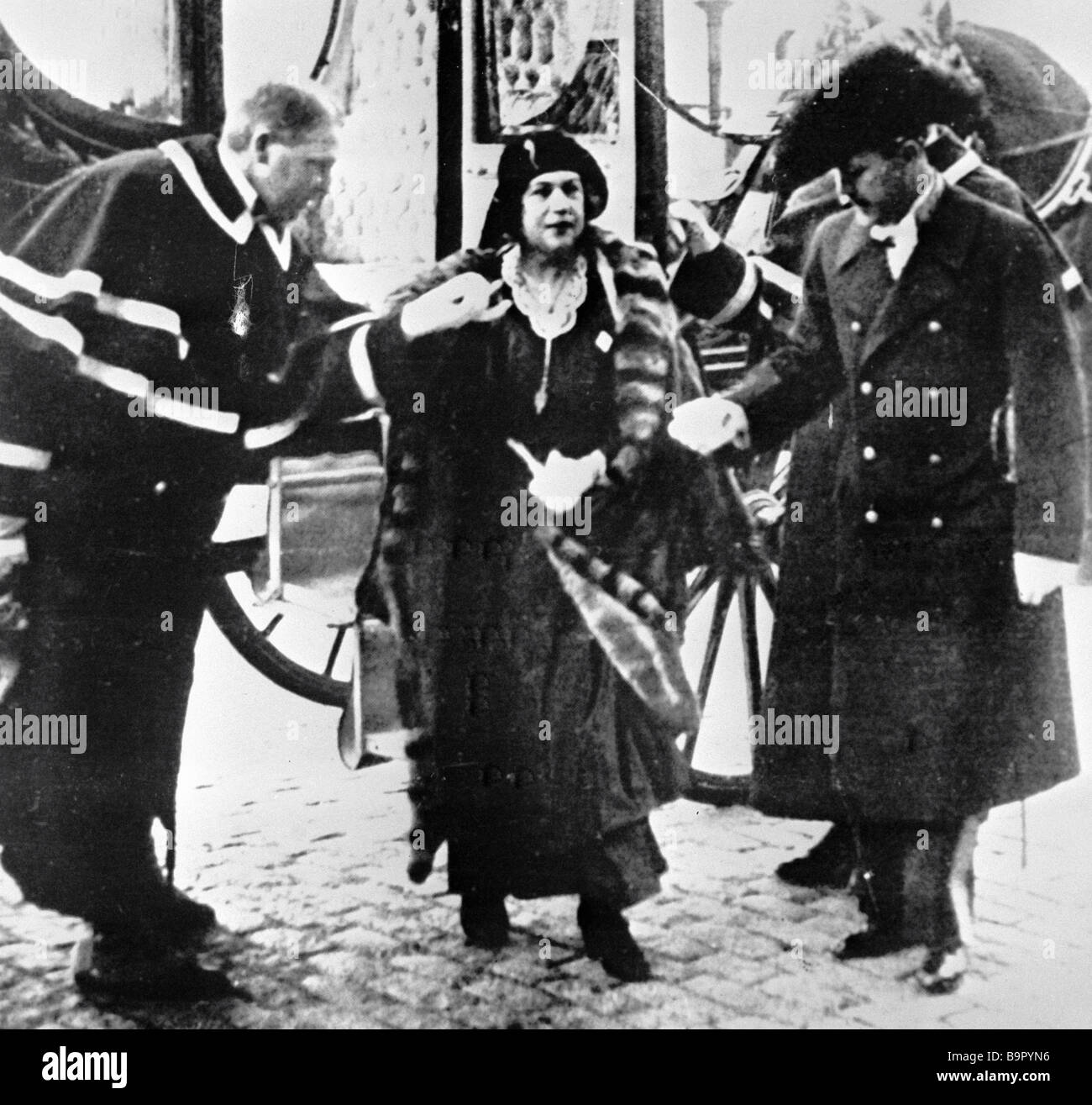 Alexandra Kollontai arriving at the Royal Palace to present her ...