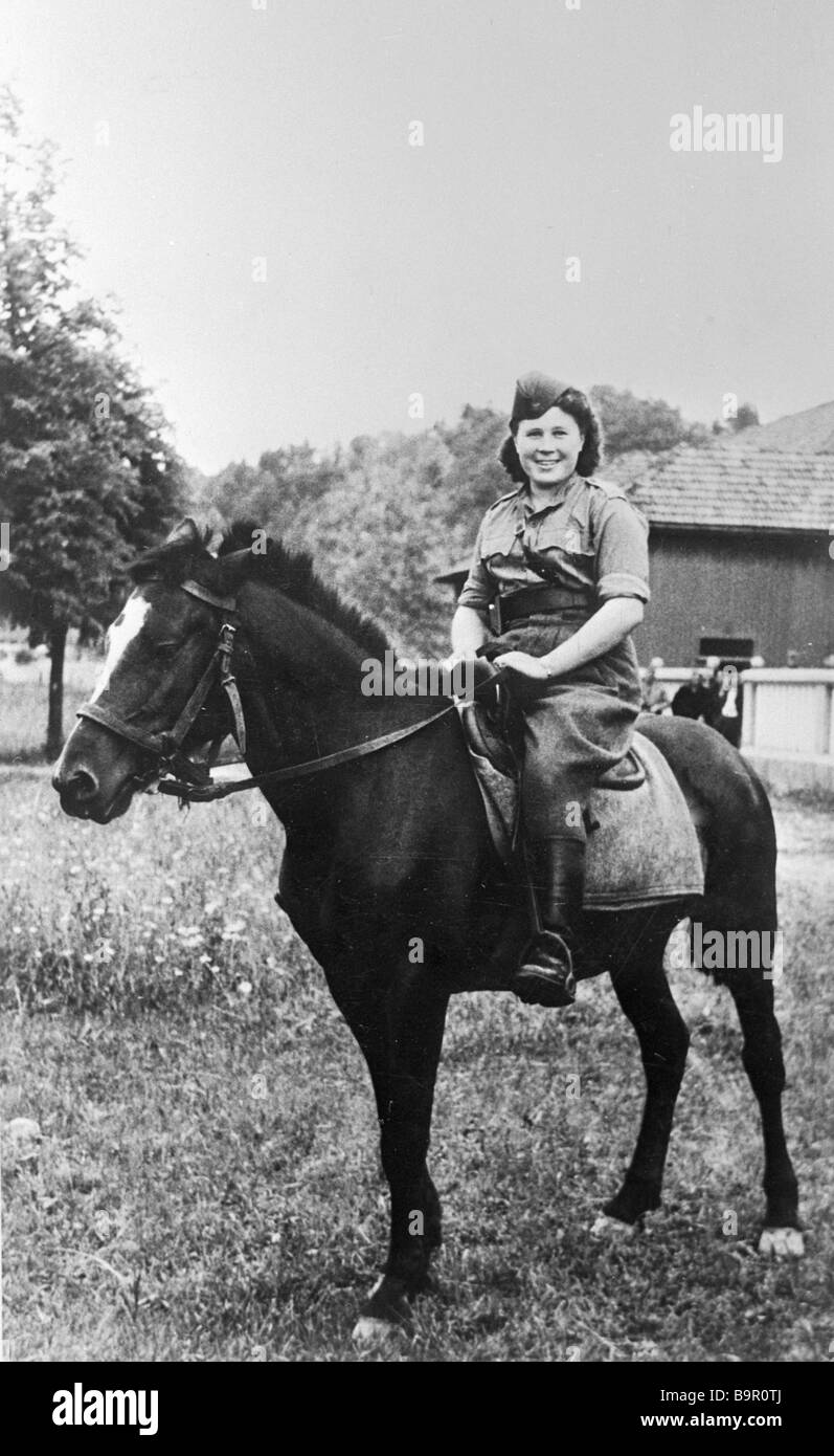 Soviet guerrilla Anna Lazko on horseback Stock Photo - Alamy