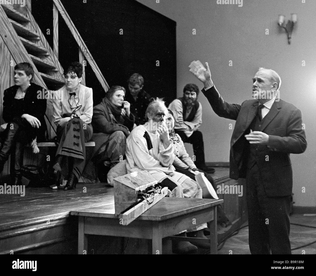 People s artist of the USSR Boris Babochkin right with actors after the ...