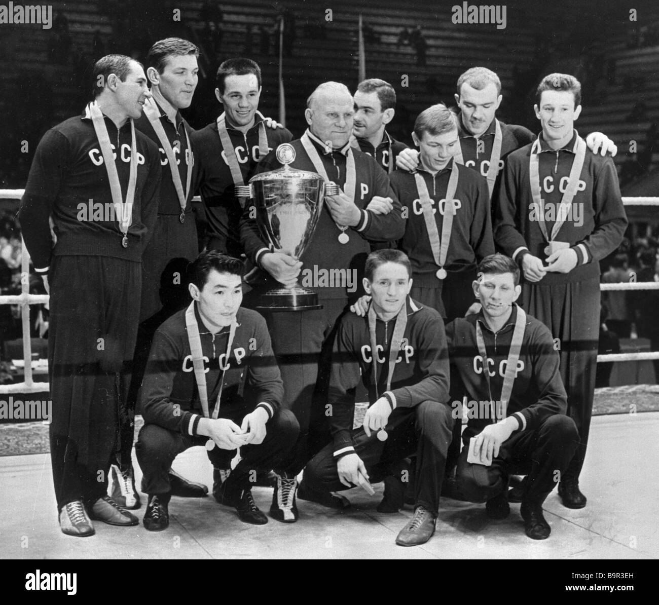 Trainer Viktor Ogurenkov center with the Soviet boxing team 1964 ...
