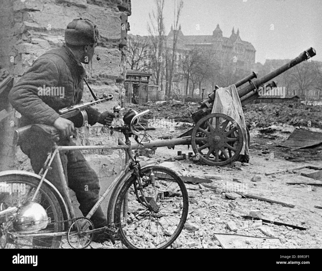 Soviet scout observing Nazi occupied quarters Stock Photo - Alamy