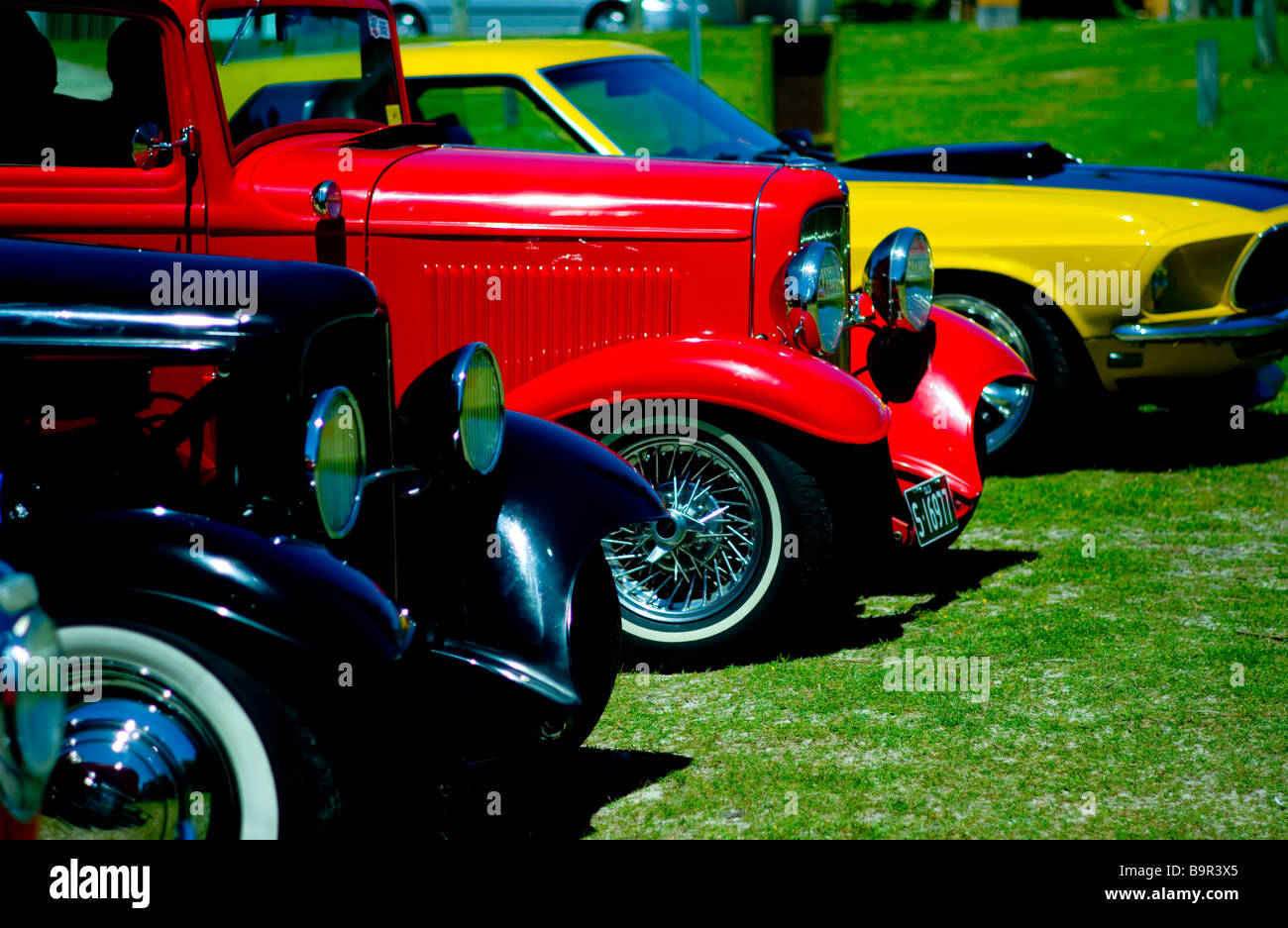 A line of hot rod cars Stock Photo - Alamy