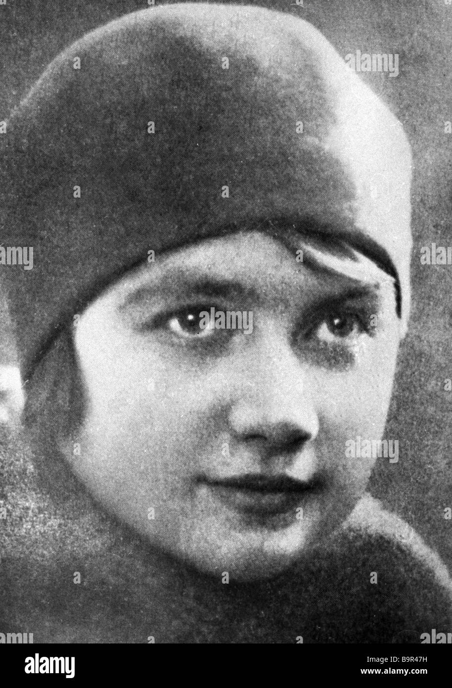 Poetess Varvara Naumova 1907 1941 who starved to death under Leningrad ...