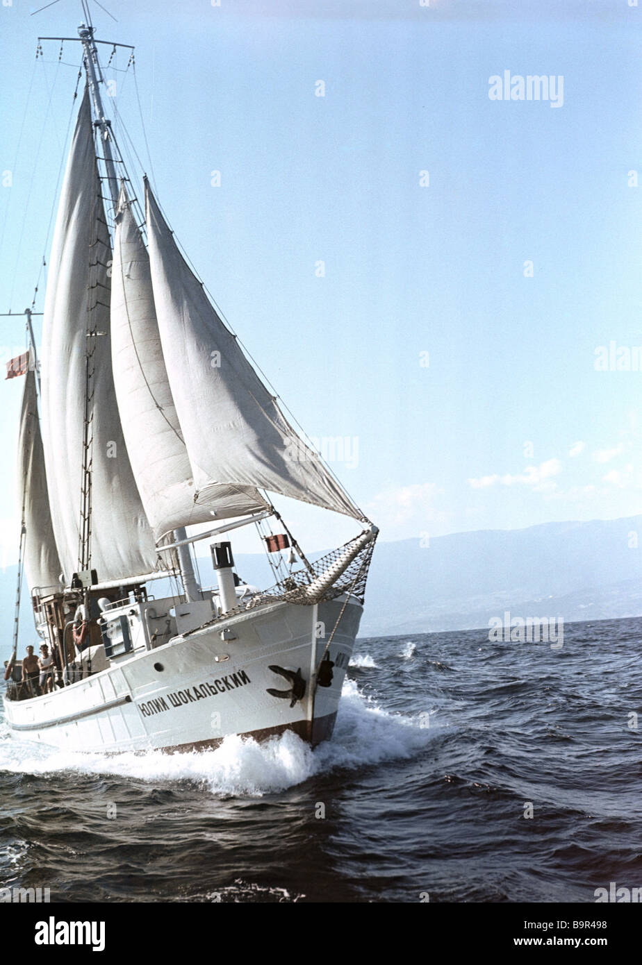 A sailing research vessel Yuly Shokalsky Stock Photo - Alamy