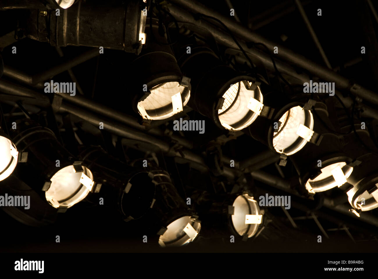 Stage lighting hi-res stock photography and images - Alamy