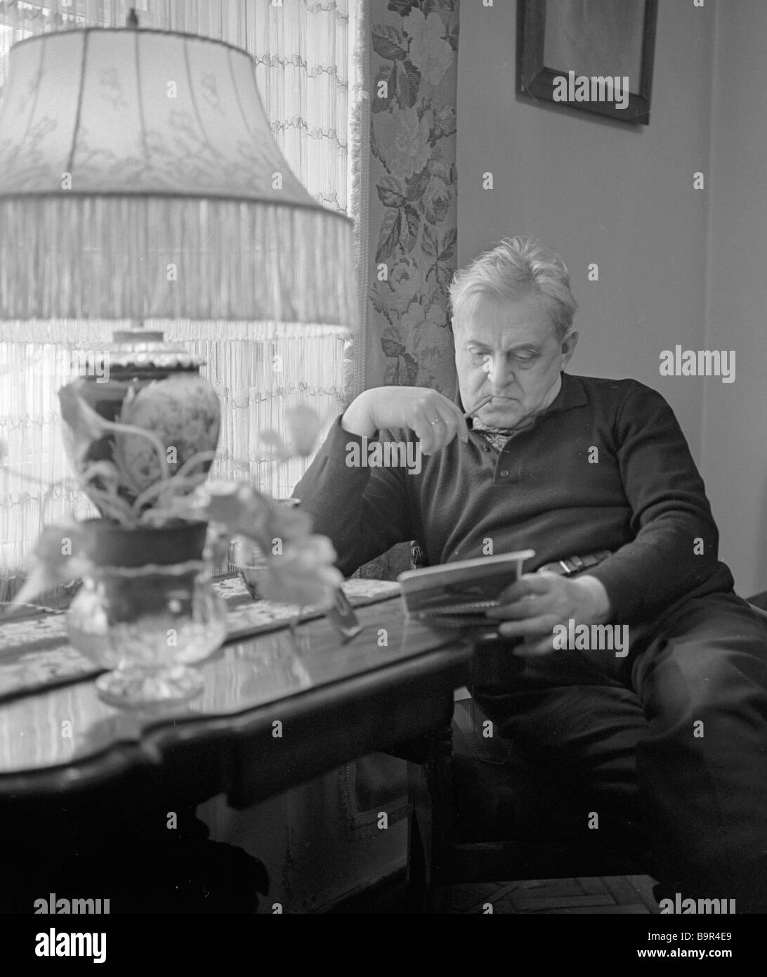 People s Artist of the USSR Boris Petker Stock Photo - Alamy