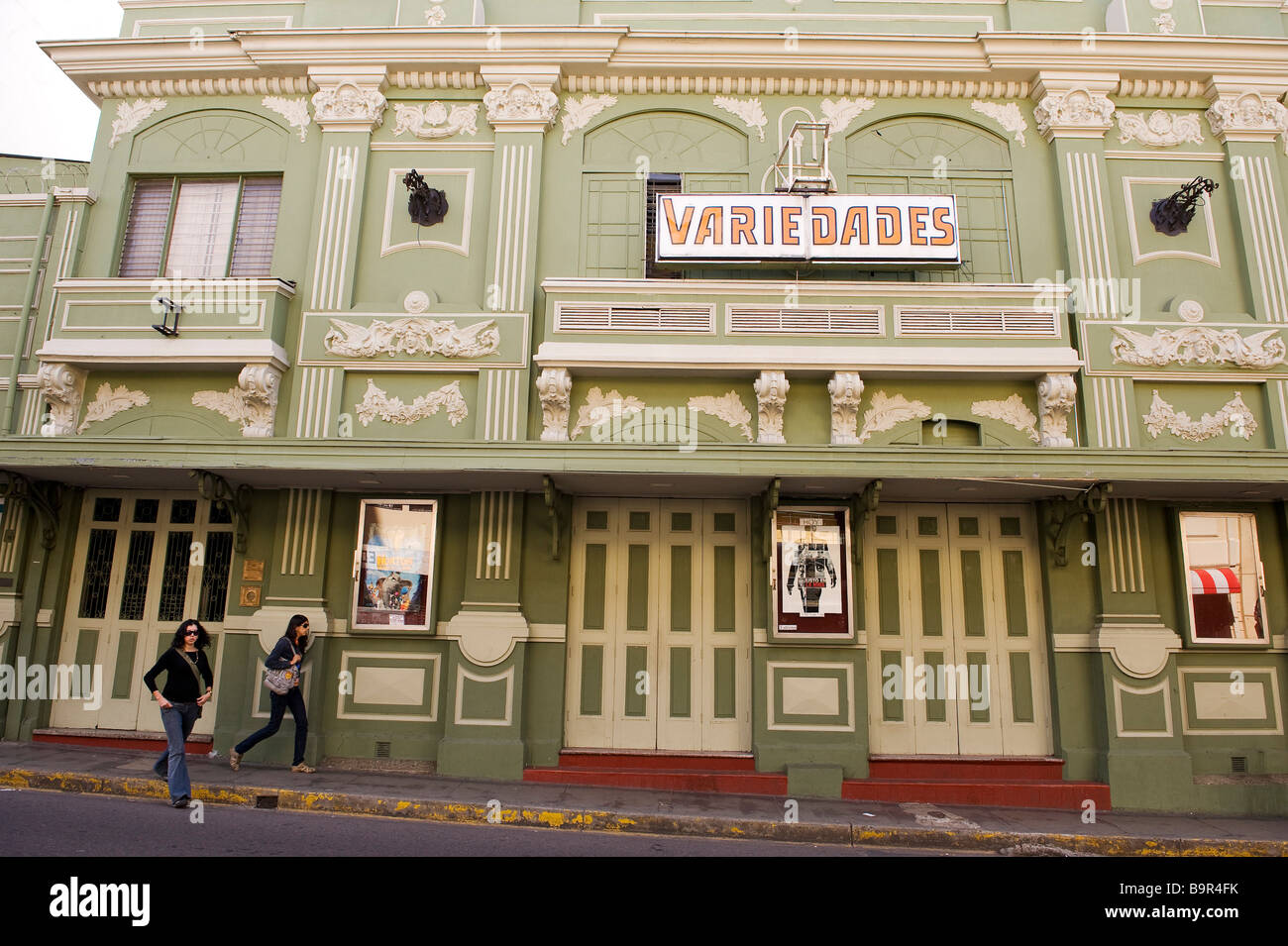 Colonial cinema hi-res stock photography and images - Alamy