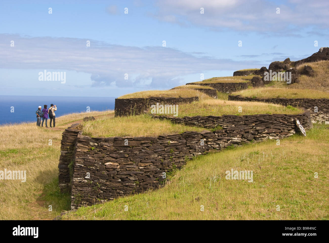 Orongo ceremonial village hi-res stock photography and images - Alamy