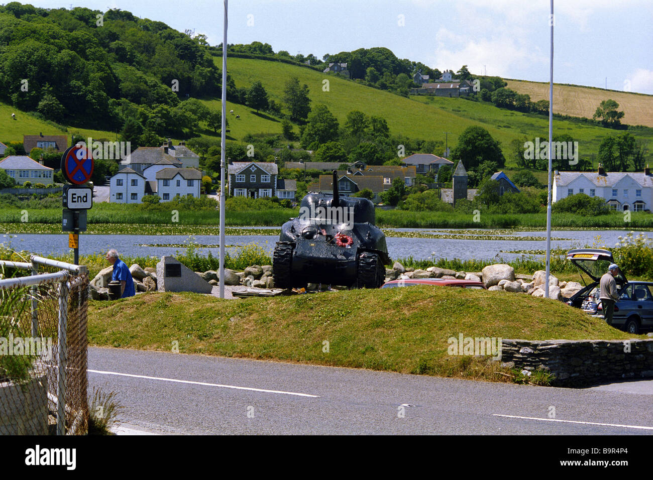 Sherman tank memorial on slapton sands Stock Photo - Alamy